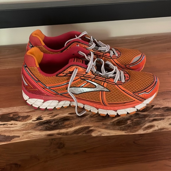 Brooks | Shoes | Brooks Athletic Shoes | Poshmark